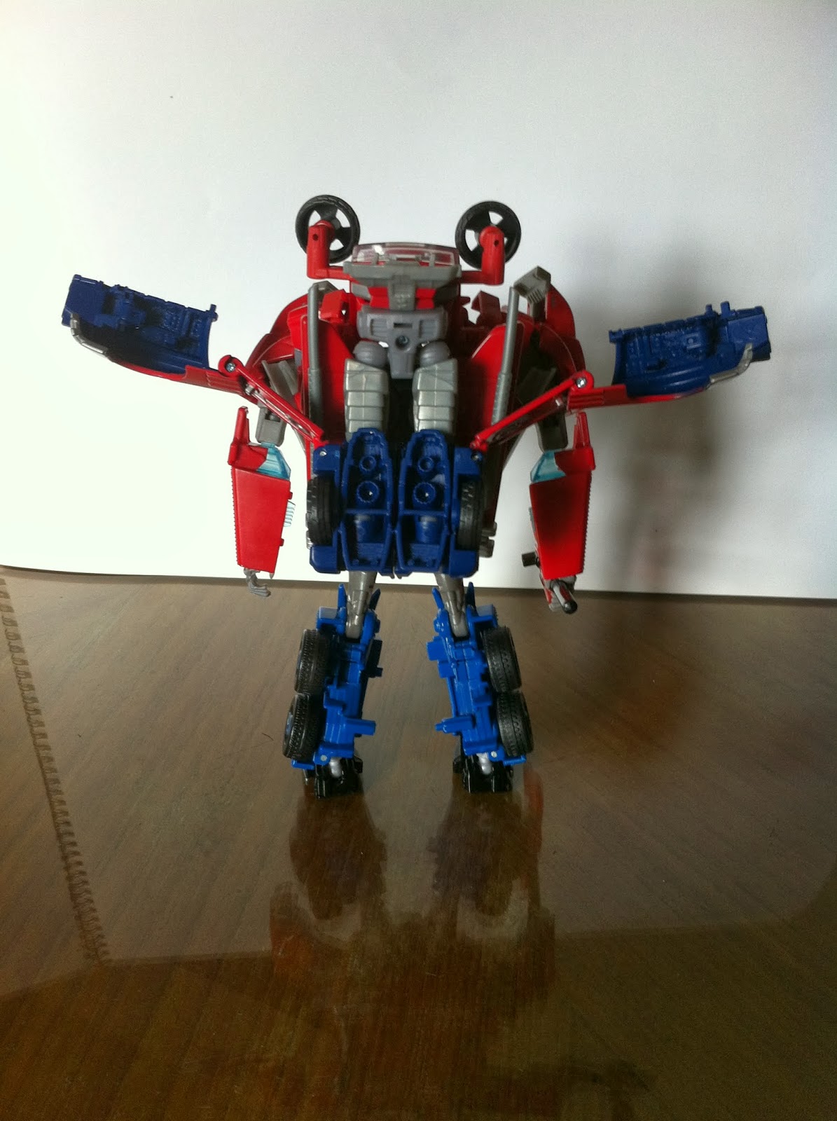 CreeperCon Fan Modes: "Jetwing" TFP Optimus Prime